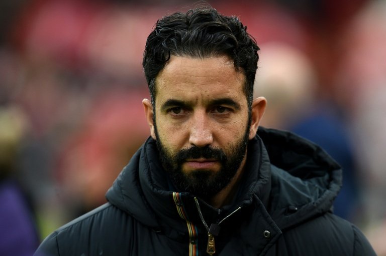 Amorim exige mais do Manchester United após vitória no Anfield