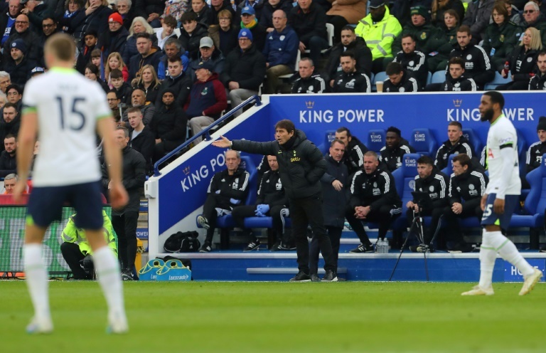 Conte's deputy questions Tottenham 'mentality' after Foxes run riot Conte's deputy questions Tottenham 'mentality' after Foxes run riot
