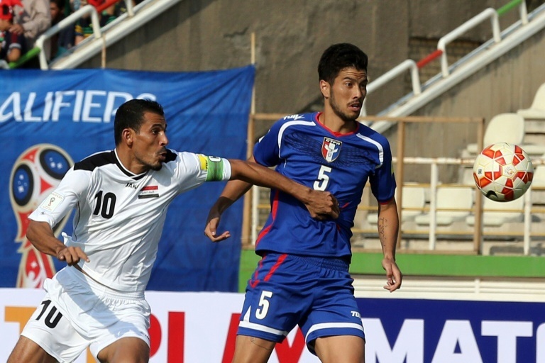 Mahmoud rescues Iraq with late penalty against Vietnam
