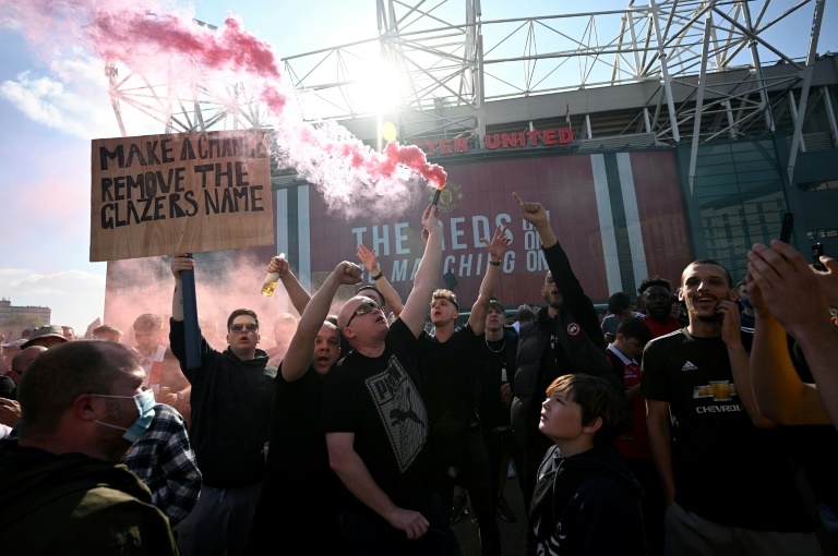 Man Utd fans stage protest as ESL backlash continues