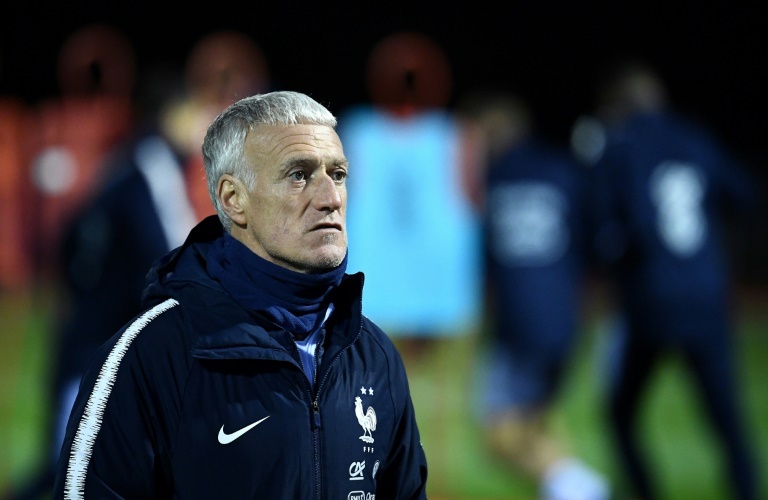 Un billet Bleu à composter, un Stade de France à combler