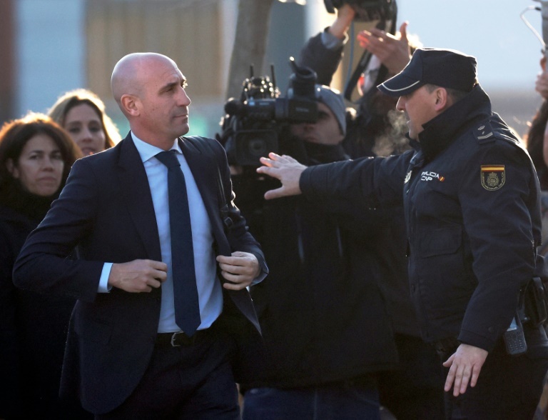 L'affaire du baiser forcé, Luis Rubiales persiste et signe