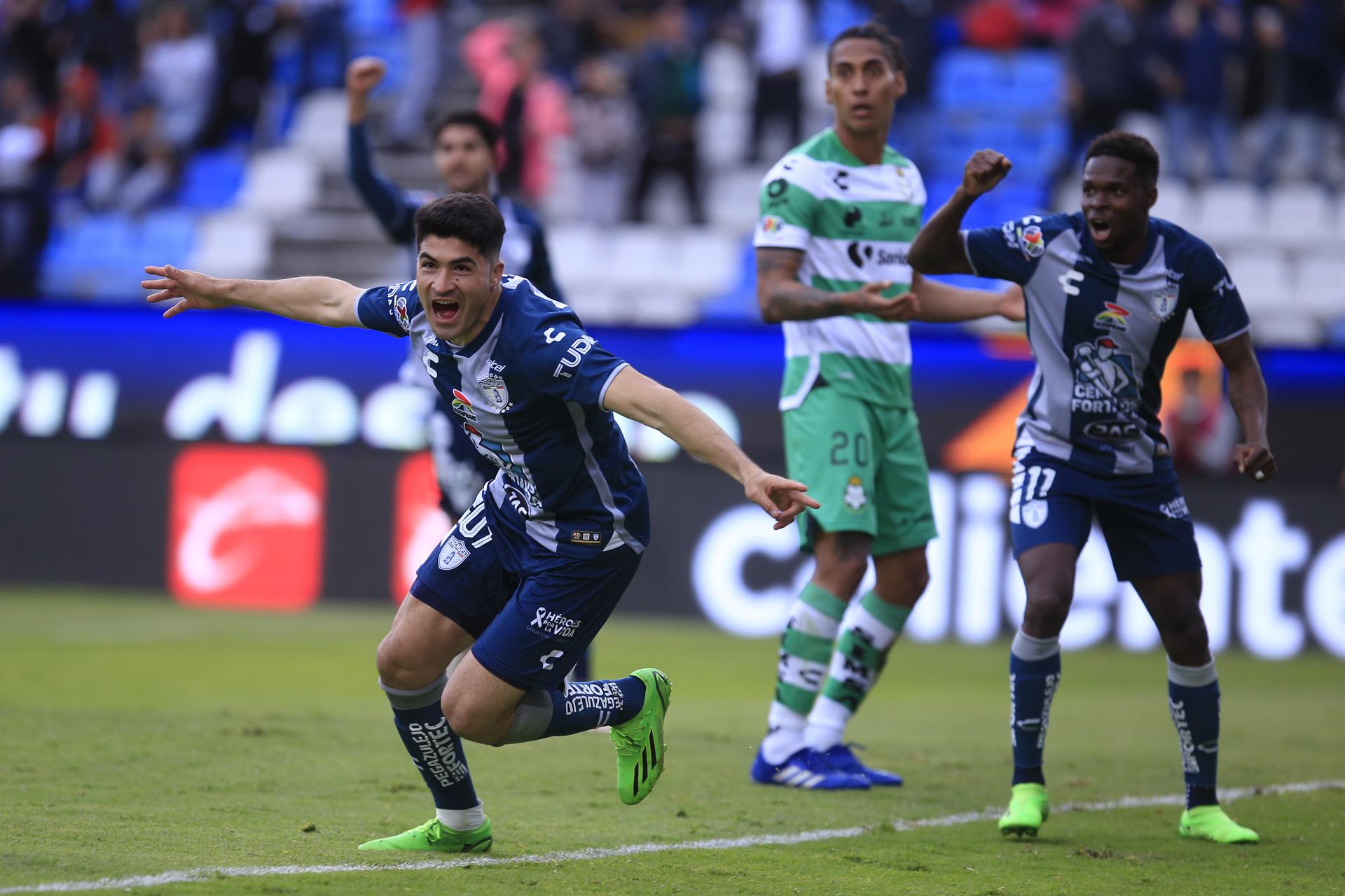 Pachuca mete un nuevo arreón a la parte alta
