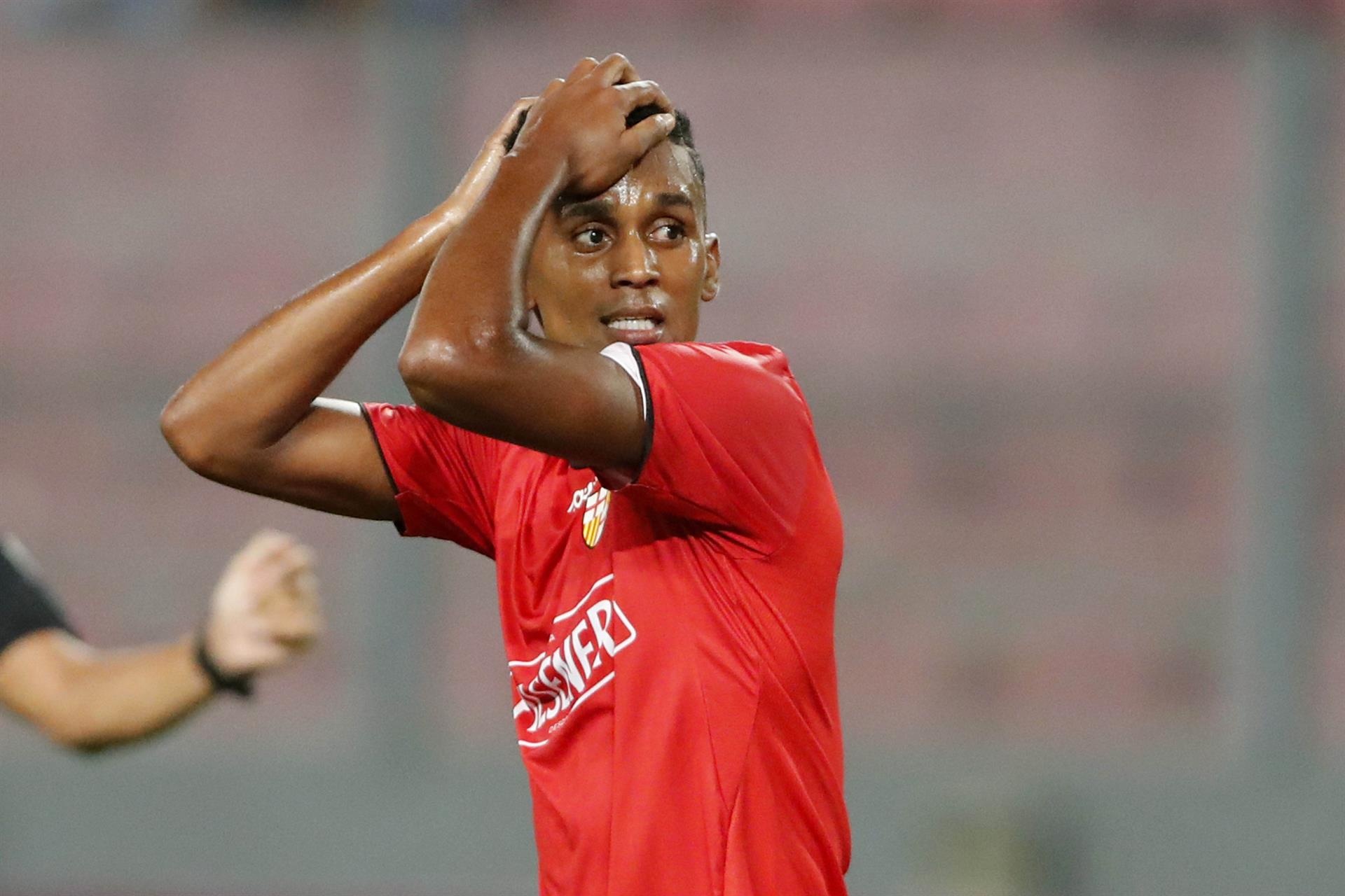 Bustos dijo que volvió a Barcelona para ganar nuevos títulos