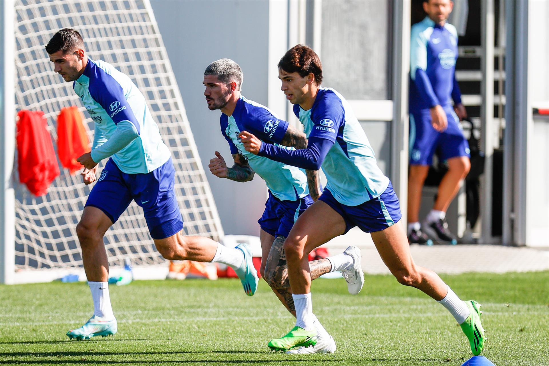 Simeone pasa página sin Llorente, Felipe ni Reguilón
