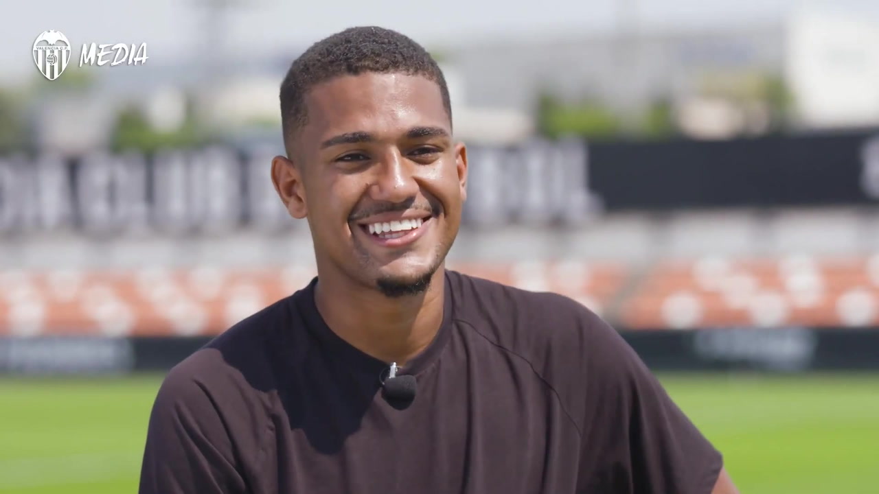 Samuel Lino: ‘Chego como se já estivesse aqui há anos’