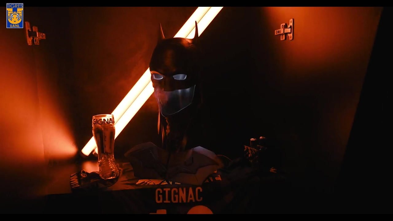 VÍDEO: Tigres anunció la nueva película de Batman ¡con Gignac!