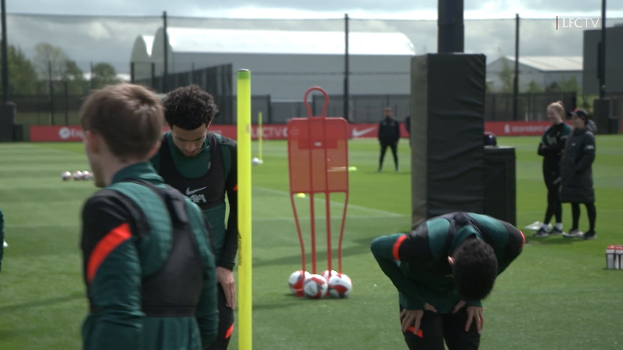 VIDEO: Salah takes part in Liverpool training prior to Wolves