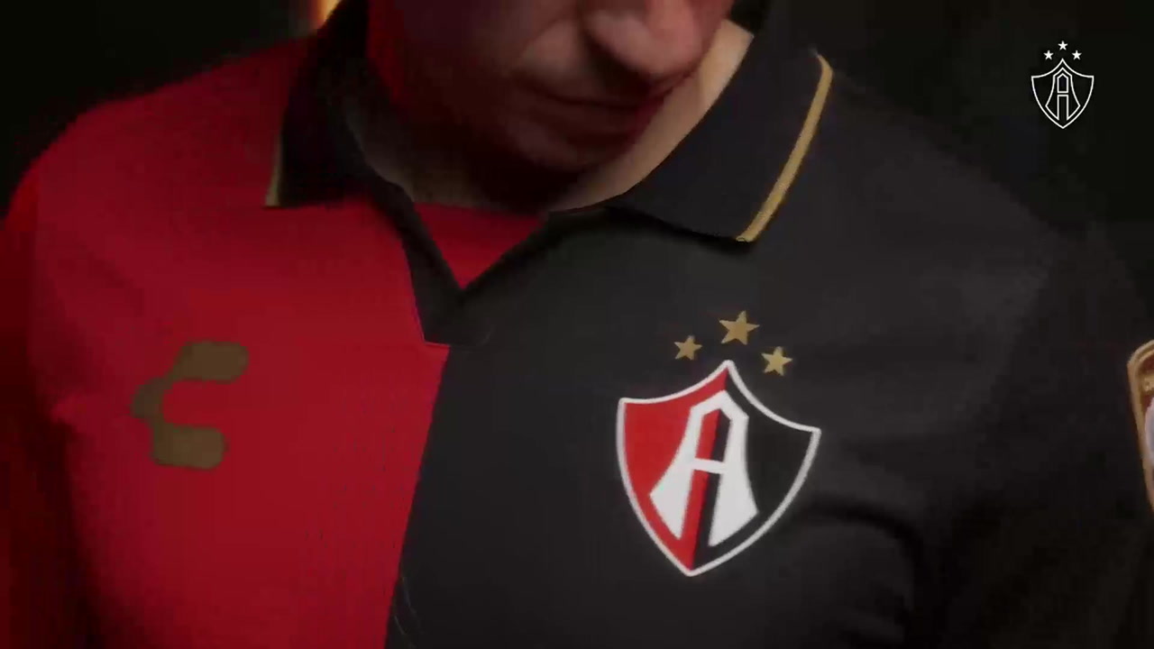 VÍDEO: la nueva camiseta de Atlas para conmemorar el bicampeonato