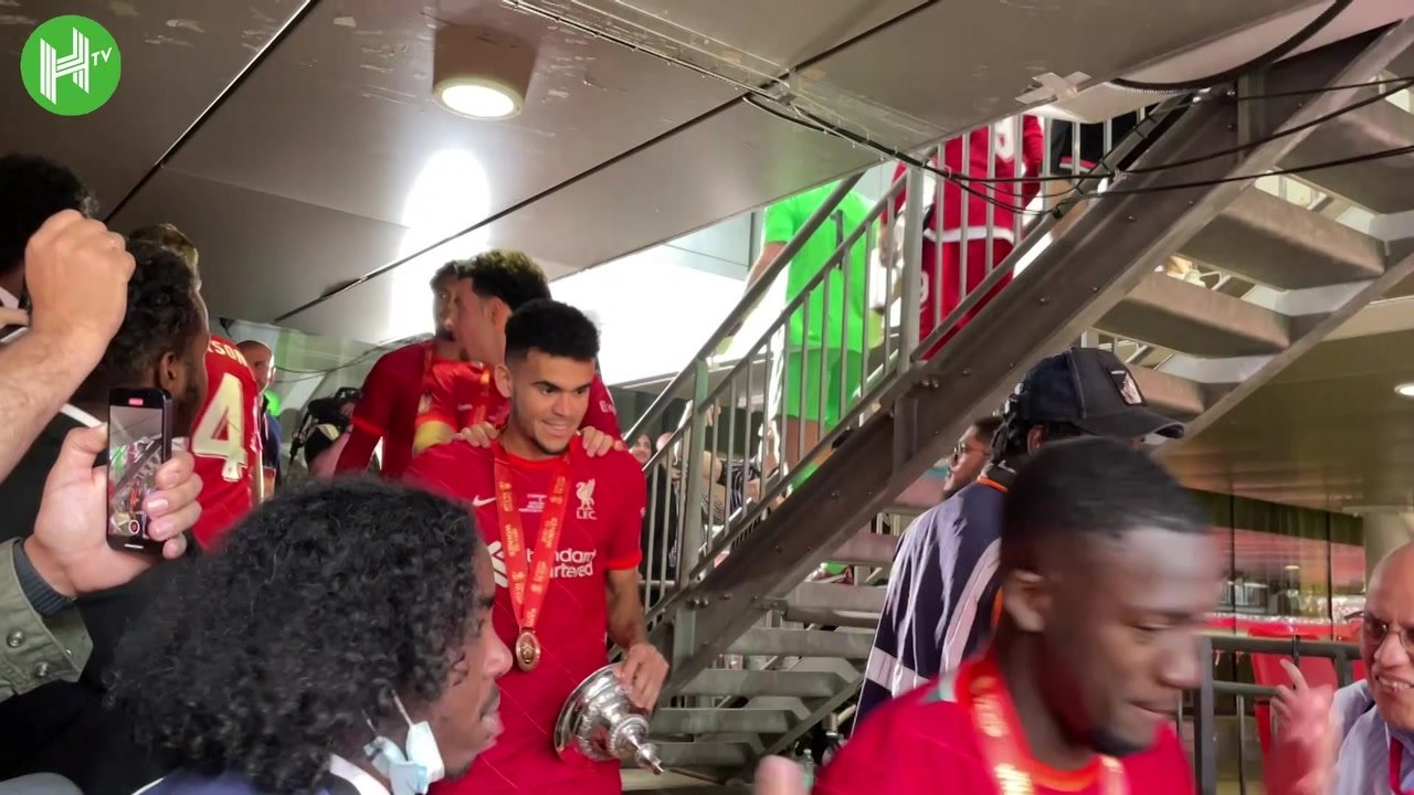 VÍDEO: así celebró el Liverpool su FA Cup