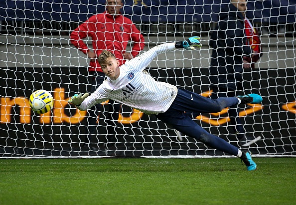 Premier contrat professionnel pour le gardien italien Denis Franchi