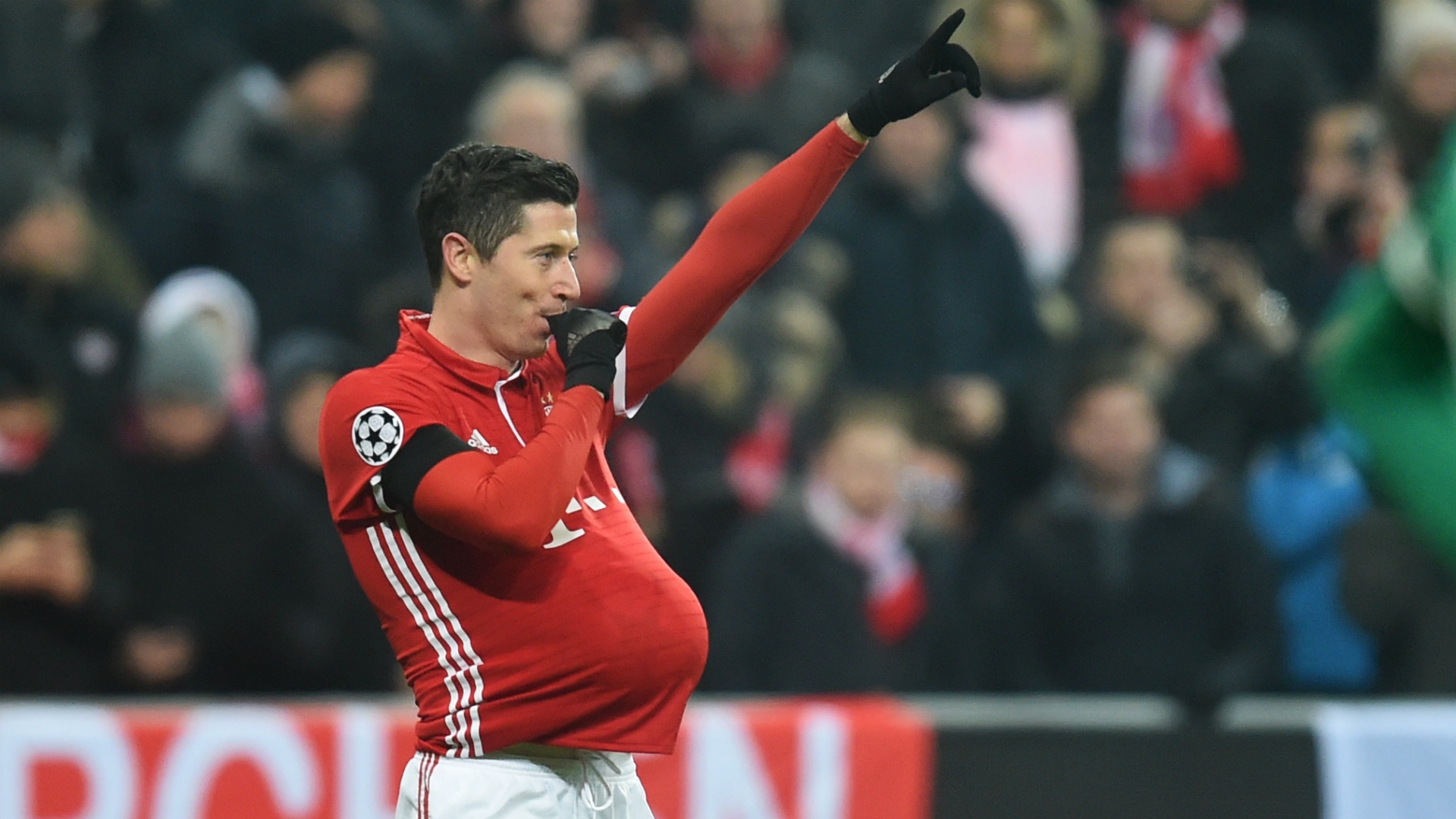 Dad-to-be Lewandowski reveals baby news with goal celebration
